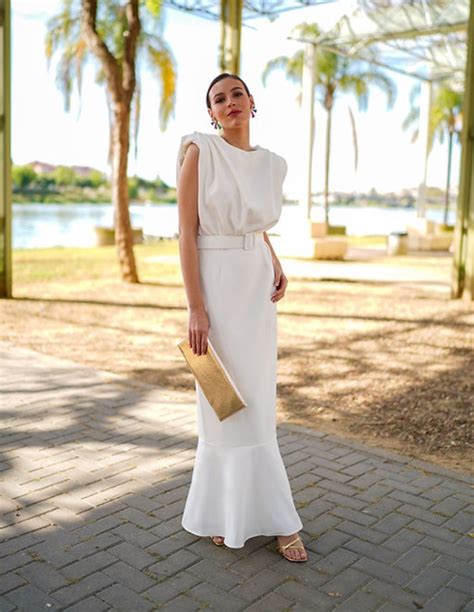 White Sleeveless Midi Dress Invitadisima