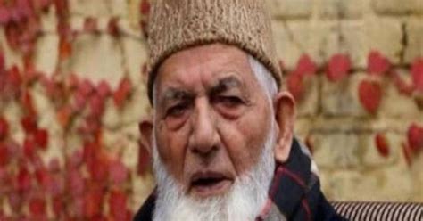 سید علی گیلانی کی صحت بھارت کے زیرانتظام کشمیر میں سکیورٹی سخت Independent Urdu