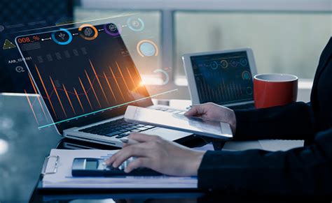 비즈니스 재무 데이터 및 마케팅 성장 보고서 그래프 및 데이터 인터페이스 과학 개발에 대한 스톡 사진 및 기타 이미지 개발 경제 계획 Istock