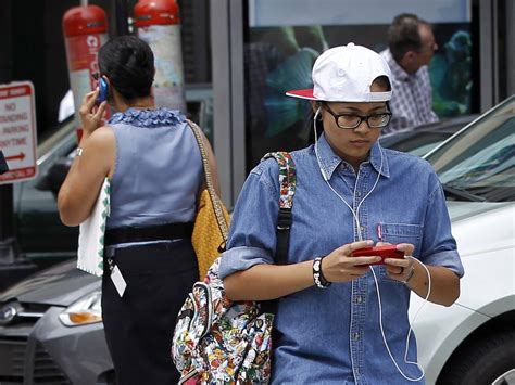 Dangers Of Texting While Walking