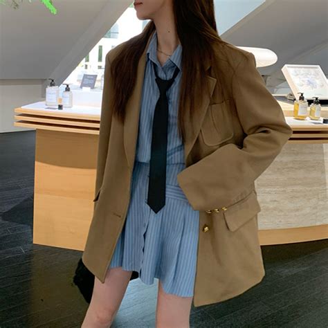 테일러드 카라 싱글 버튼 베이직 오버핏 자켓 Ag118024j