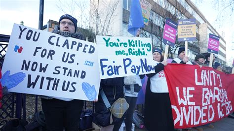 Thousands Of Nurses Go On Strike Across England Itv News