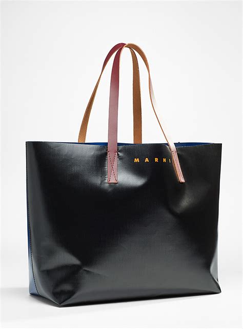Designers Bags Accessories For Men Édito Simons Canada Simons