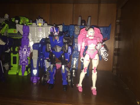 So My Roommate Got Me The Prime Arcee For My Birthday After Failing To
