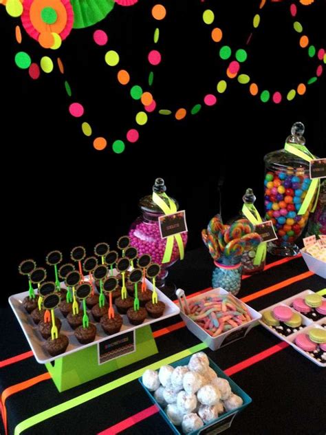 Neon Glow In The Dark Birthday Party Ideas Photo 14 Of 19 Glow Birthday Party Neon Party