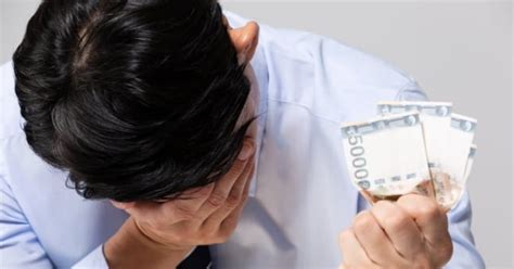 이 주식 오른다 스팸 3000만건 보낸 리딩방 직원 구속