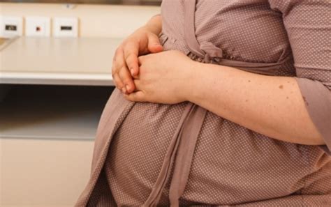 51 წლისას სამი ტყუპი გავაჩინე მაგრამ ყველა მკიცხავს ნუთუ ასაკის გამო ბედნიერი დედობის უფლება