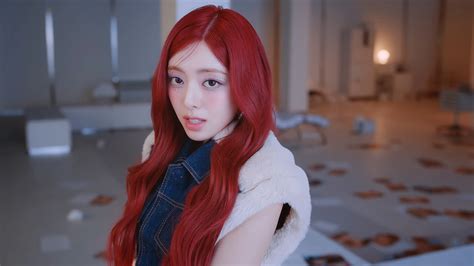 ITZY Mr Vampire Who S Who K Pop Database Dbkpop Com