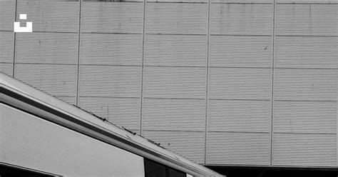 기차역에 기차가 주차되어 있습니다 사진 Unsplash의 무료 런던 이미지