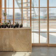 Snark S House In Nakauchi Is Half Opaque Home And Half Transparent Sunroom