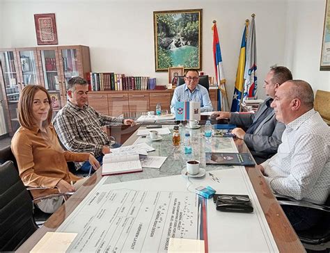 Srna ФОРМИРАН ТИМ ЗА ИЗРАДУ ЕКОНОМСКЕ ОПРАВДАНОСТИ СЛОБОДНЕ ЗОНЕ