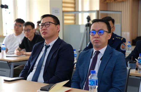 Нисгэгчгүй нисэх төхөөрөмж болох дрон технологийг хөгжүүлэх боломжийн талаар хэлэлцлээ