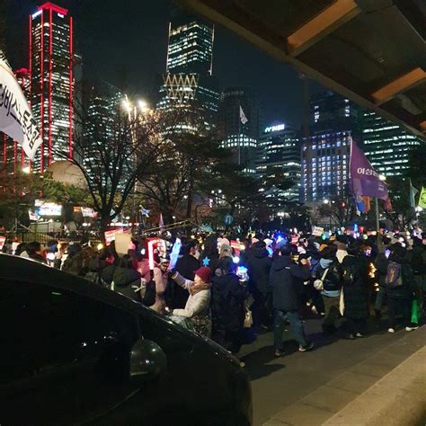 탄핵 시위 다녀옴 정치 시사 에펨코리아