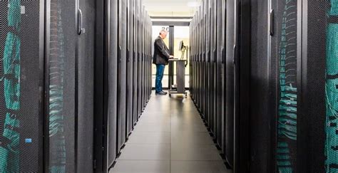 Building A Computing Environment For Data Intensive Science Argonne Sc22