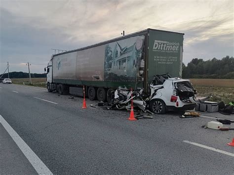 ⚡ В страшной аварии в Тюменской области погибла семья из Каменска Уральского За рулем находился