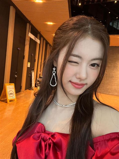 Kpop Girl Groups Korean Girl Groups Kpop Girls Taehyung Lee Girl