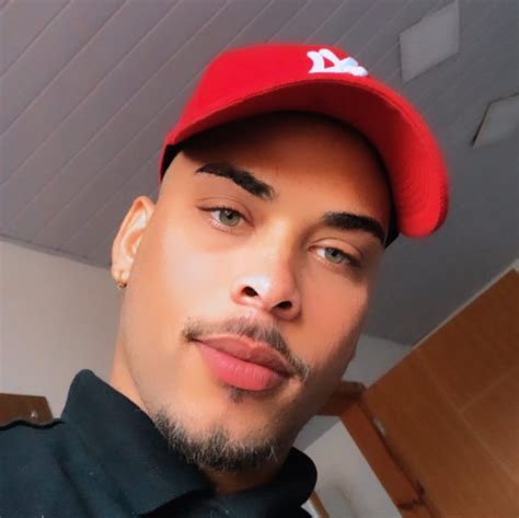 Mc Novinho Da Praça Songs List Genres Analysis And Similar Artists