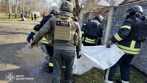 У Костянтинівці внаслідок удару РФ постраждали двоє людей Читайте на