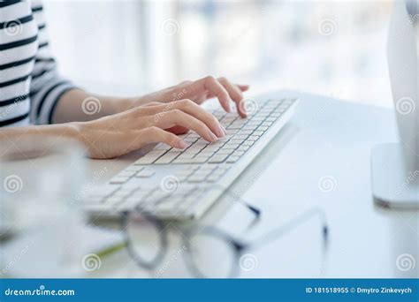 Close Up Picture Of Female Hands Typing Stock Image Image Of White Online 181518955