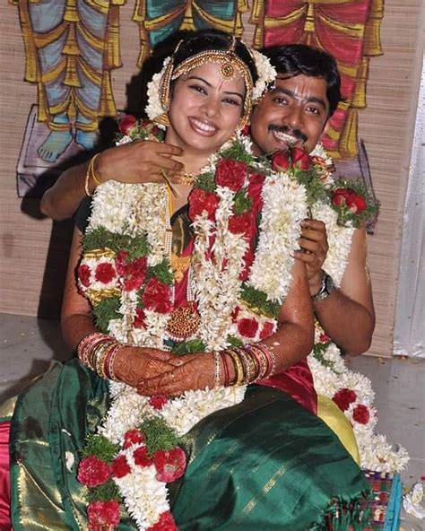 பாசமலர்குழந்தை நட்சத்திர நடிகை தீபா வெங்கட்டின் குடும்பத்தை பார்த்து உள்ளீர்களா என்ன ஒரு