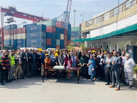 hassan siddiqui on linkedin kgtl happynewyear adportsgroup