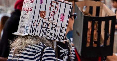 Mandat Darrêt Européen Contre Litalien Vincenzo Vecchi «Ça Serait