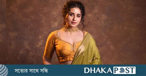 হাসপাতালে ভর্তি অভিনেত্রী স্বস্তিকা