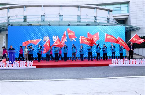 我县举行庆祝第二十三个中国记者节活动