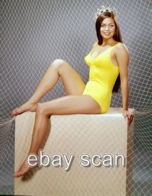 Debbie Deborah Shelton Actress And Miss Usa 1970 Cheesecake 8x10 Photo