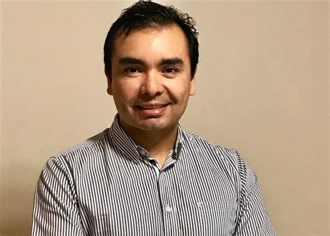 Cristián Bustamante Medium