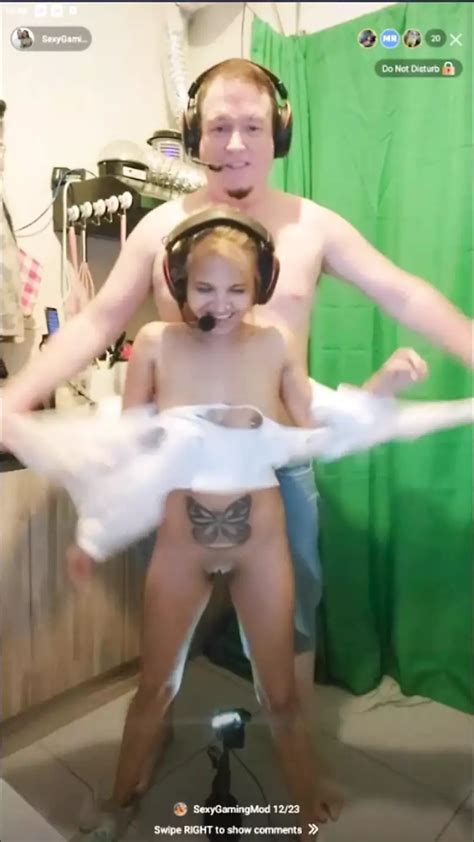 2022 12 23 Paare Stehen Und Stehen Doggystyle Mit Cam Direkt Vor Aliah