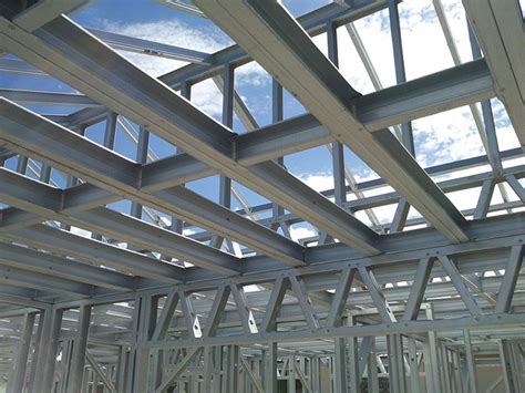 Lsf چیست و چه مزایایی دارد؟ انبوه سازان ایستا ایستا