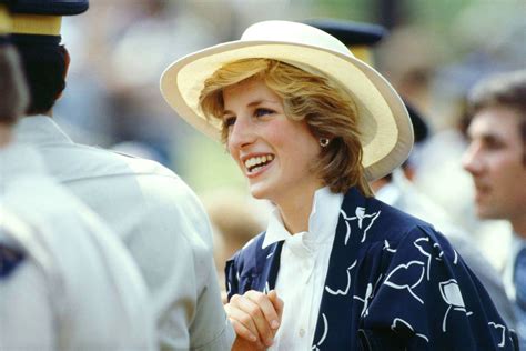 100 Diana Wallpapers