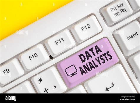 writing note showing data analysts business concept for programmer
