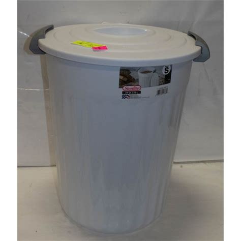 sterilite 24 qt utility garbage can white