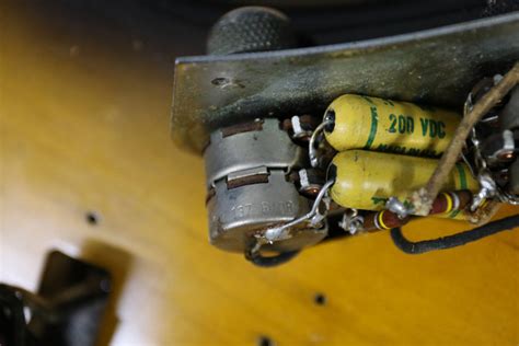 1961 Fender Stack Knob Jazz Bass Sunburst Refinish Andy Baxter