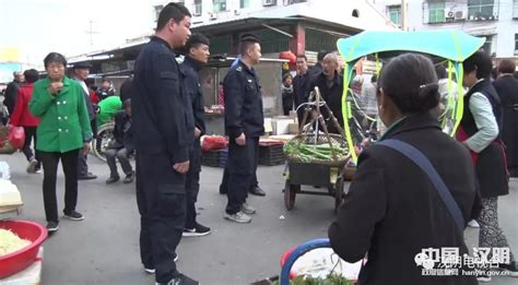 汉阴集中对后街临时过渡市场开展整治 汉阴县人民政府