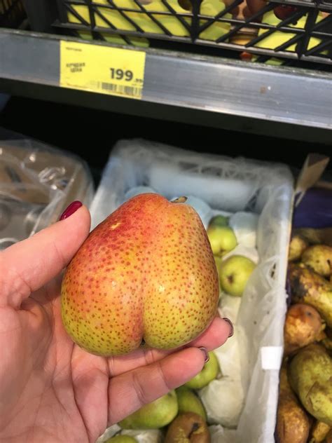 Ляля On Twitter Гляньте на грушу с попкой