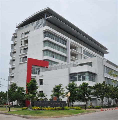 คณะสถาปัตยกรรมศาสตร์และการออกแบบ คณะสถาปัตยกรรมศาสตร์และการออกแบบ