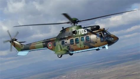 Хеликоптер „Кугар“ се включи в гасенето на тлеещите огнища край Илинденци