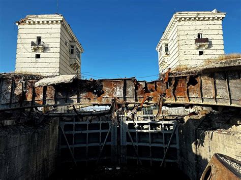 Рівень води у Каховському водосховищі впав на 7 метрів ФОТО Вечірній Київ