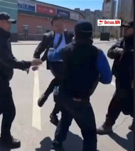 Д Мөнх Эрдэнэ Ж Энхжаргалан нарыг Танхайрах Хүний биед халдах гэсэн зүйлчлэлээр