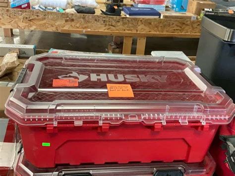 Husky 12 Gallon Professional Duty Storage Container Missing Front And