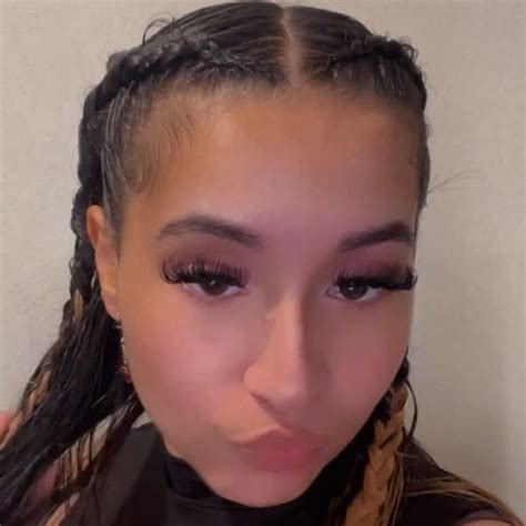 I Will Never Be Understanding Of The Dick Riding Friends Who Dont Even