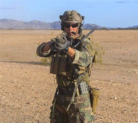 Avs Mbav Plate Pch Set Co Crye Precision Armor Equipment Avs 特殊部隊