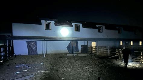 Пошкоджена цивільна інфраструктура — наслідки атаки на Київщину Читайте на Ukr Net