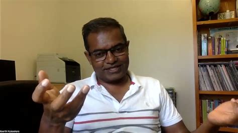 ආචාර්ය මහාචාර්ය වරුන් සහ විශේෂඥ වෛද්‍යවරුන් ගෙන් වෛද්‍ය සිසුන්ට කෙරෙන