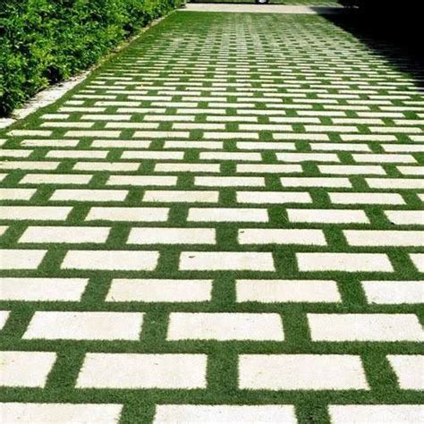 Grey Concrete Big Square Grass Paver For Landscaping Thickness 65 Mm