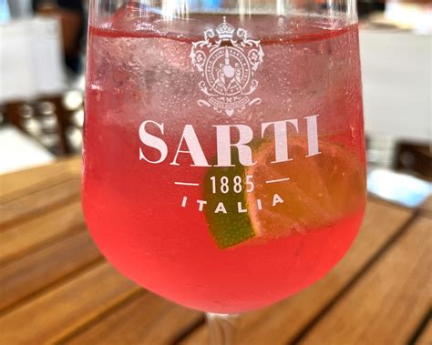 Sarti Rosa Spritz Das Rezept Die Kleine Küchen Bar