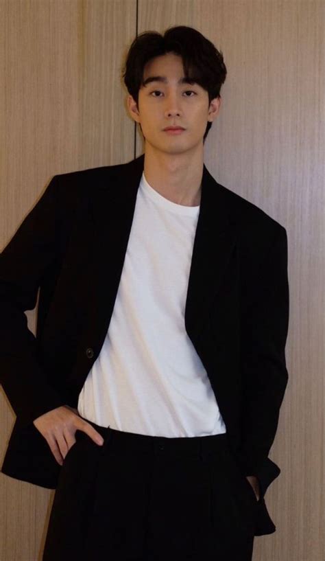 Force Jiratchapong At 25y Old Gambar Pacar Aktor Selebritas